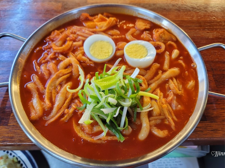 스위스마을과 미로마을의 만남 와보장 And 신신촌장 콜라보 플리마켓 제주특별자치도 제주시 조천읍 비즈프로필