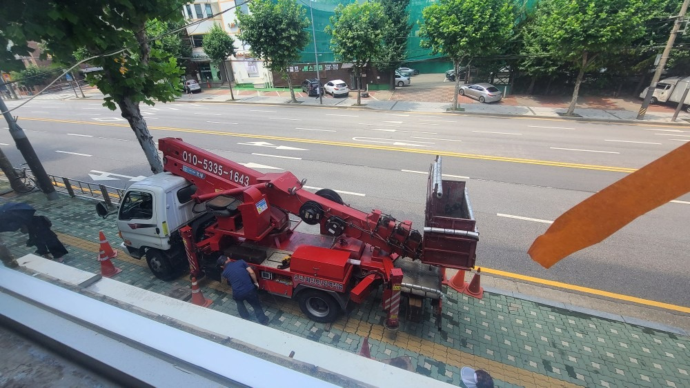 대형유리 통창 픽스유리 및 Pj창 시공 2층 스카이 파스타집 양천구 서울특별시 서대문구 연희동 비즈프로필