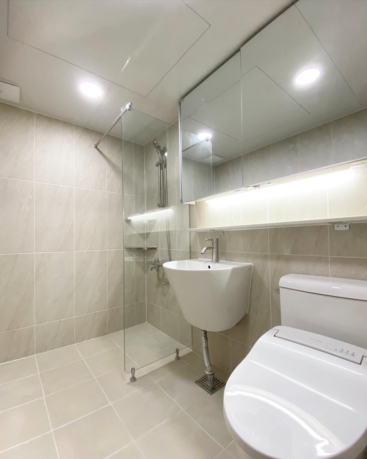 성남시 수정구 엘지빌리지 주택 욕실리모델링 | 경기도 성남시 중원구 성남동 | 미장/타일/도배/도장 | 당근 비즈 소식