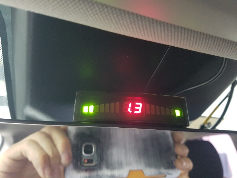 후방감지기 설치비용 3만원제품시공비 6만원후방센서후방감지센서후방카메라룸미러후방카메라장착 서울특별시 관악구 신림동