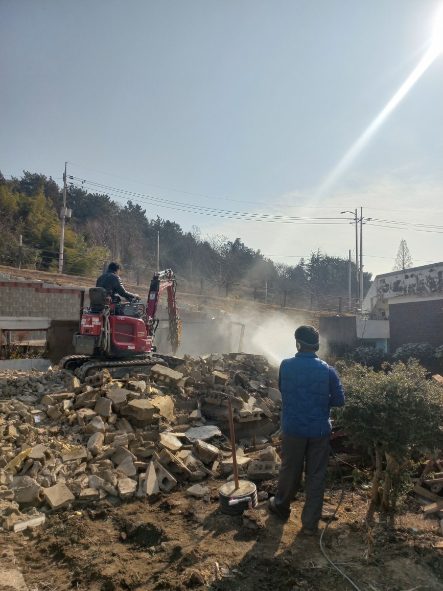 빈집철거촌집철거주택철거진해철거모든철거 경상남도 창원시 마산회원구 내서읍 주택수리종합 당근 비즈 소식
