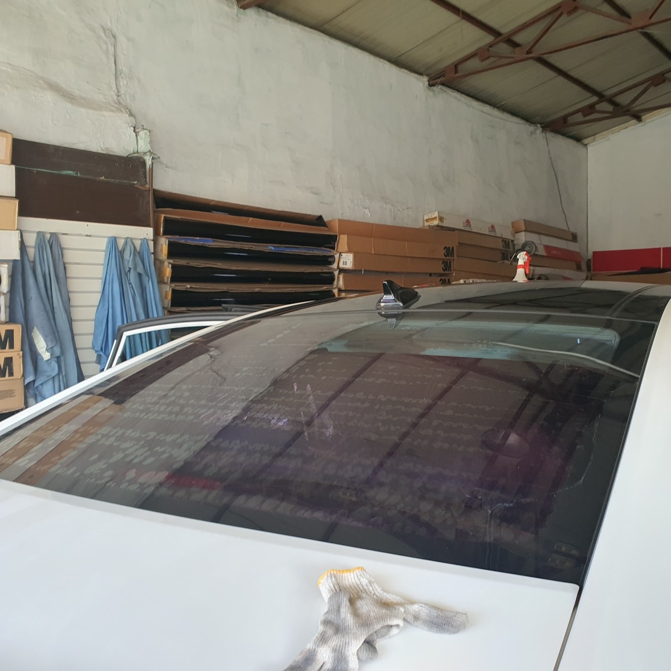 부산 자동차 썬팅 Lf쏘나타 기존썬팅 제거 및 후면 뒷유리 뽀글이 기포 제거후 썬루프 및 열차단 필름 재시공 부산광역시 사상구 괘법동 자동차유리전문점 당근 비즈 소식