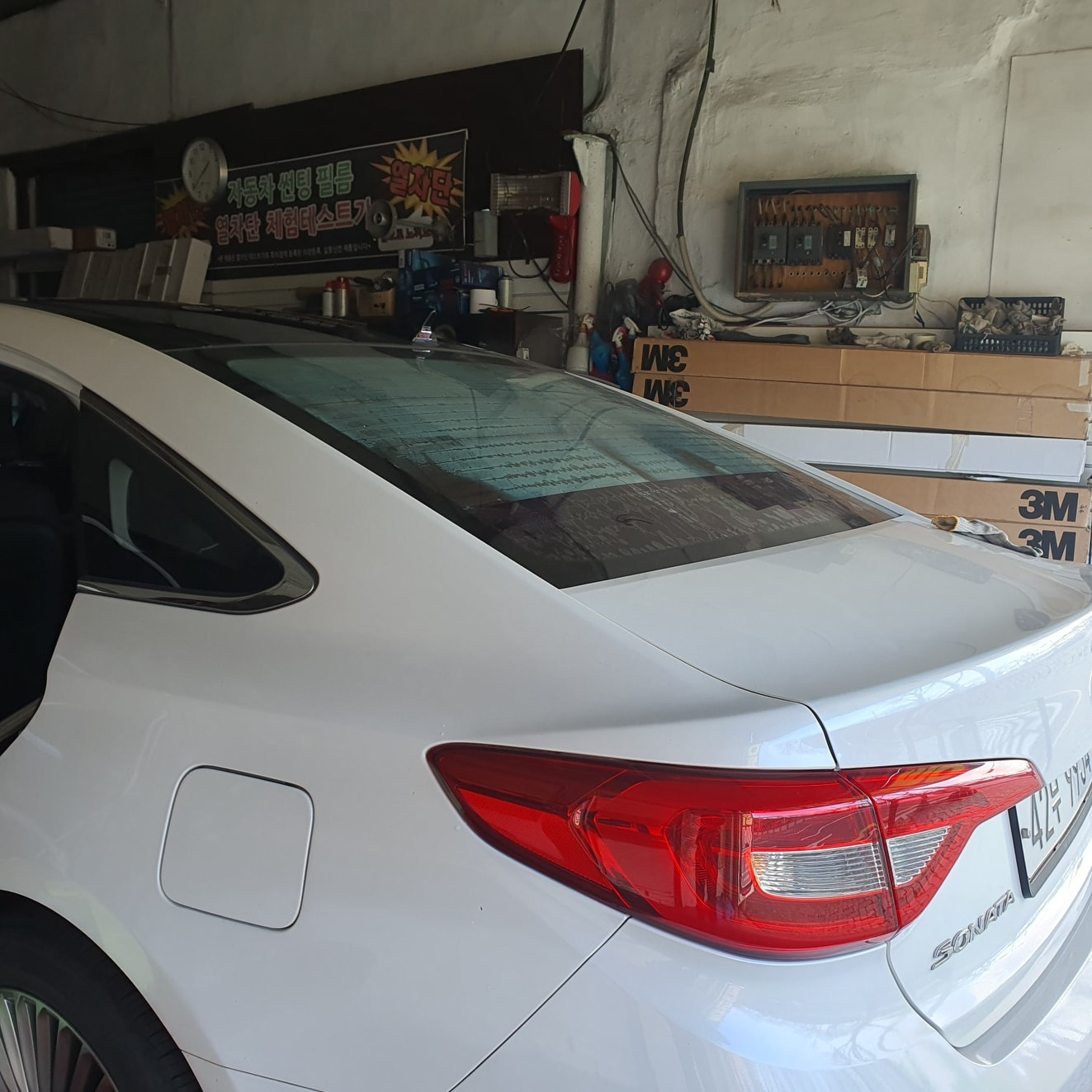 부산 자동차 썬팅 Lf쏘나타 기존썬팅 제거 및 후면 뒷유리 뽀글이 기포 제거후 썬루프 및 열차단 필름 재시공 부산광역시 사상구 괘법동 자동차유리전문점 당근 비즈 소식