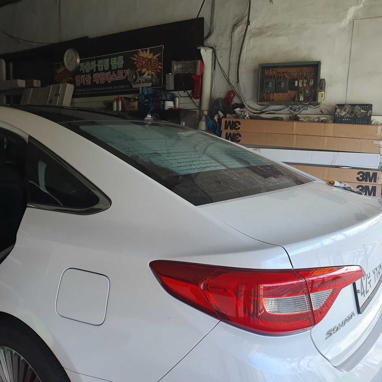 부산 자동차 썬팅 Lf쏘나타 기존썬팅 제거 및 후면 뒷유리 뽀글이 기포 제거후 썬루프 및 열차단 필름 재시공 부산광역시 사상구 괘법동 자동차유리전문점 당근 비즈 소식