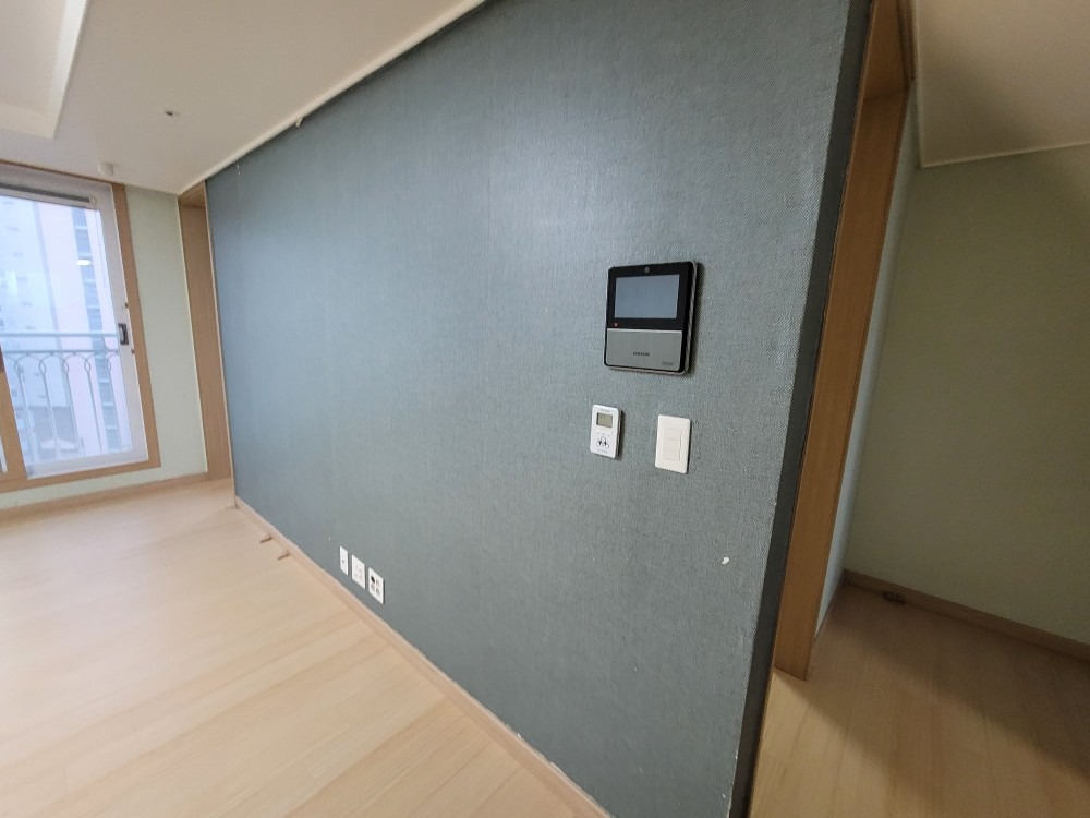 화성 향남 28평 아파트 아이들 낙서 및 머리기름 광폭합지 도배 경기도 수원시 권선구 권선동 비즈프로필