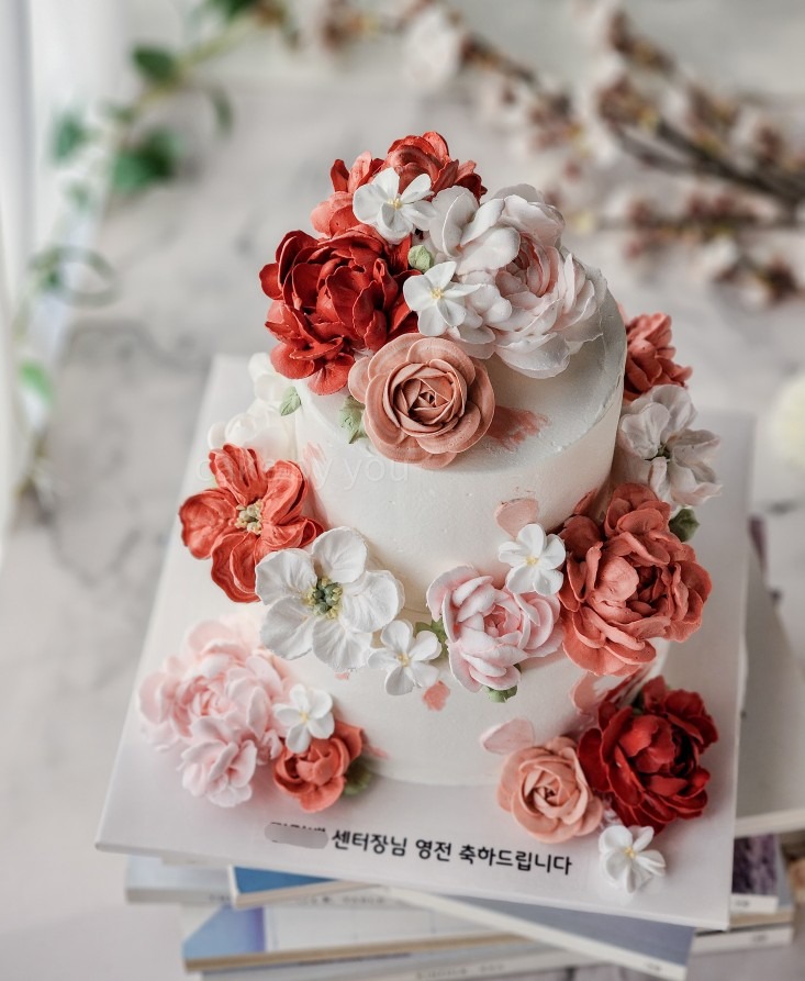 승진축하케이크 생크림플라워 2단케이크 | 경기도 수원시 장안구 송죽동 | 케이크전문 | 당근 비즈 소식