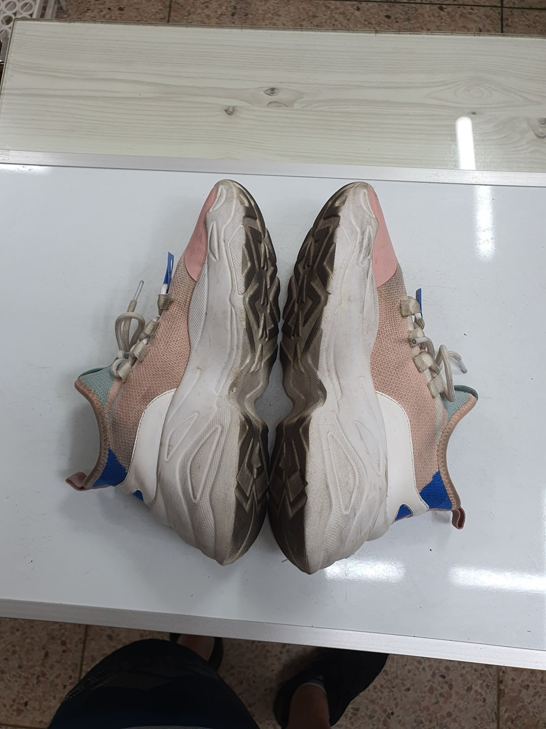 경산 운동화 세탁운동화를 직접 손세탁 하는 운동화세탁인 입니다 경상북도 경산시 계양동 비즈프로필