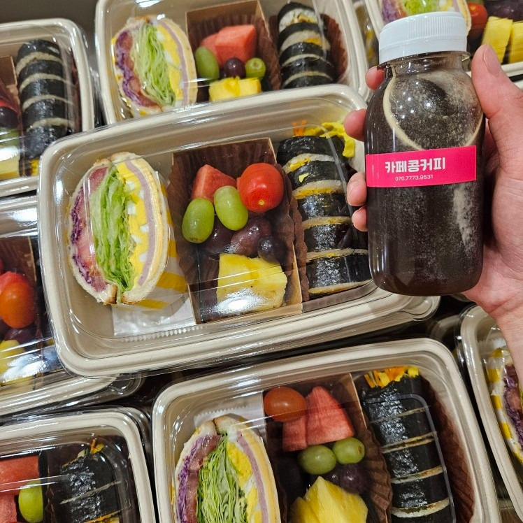 수원 송죽동 샌드위치핫도그 And 토스트 And 김밥유부초밥 맛집 「카페콩커피 」 경기도 수원시 장안구 송죽동 비즈프로필