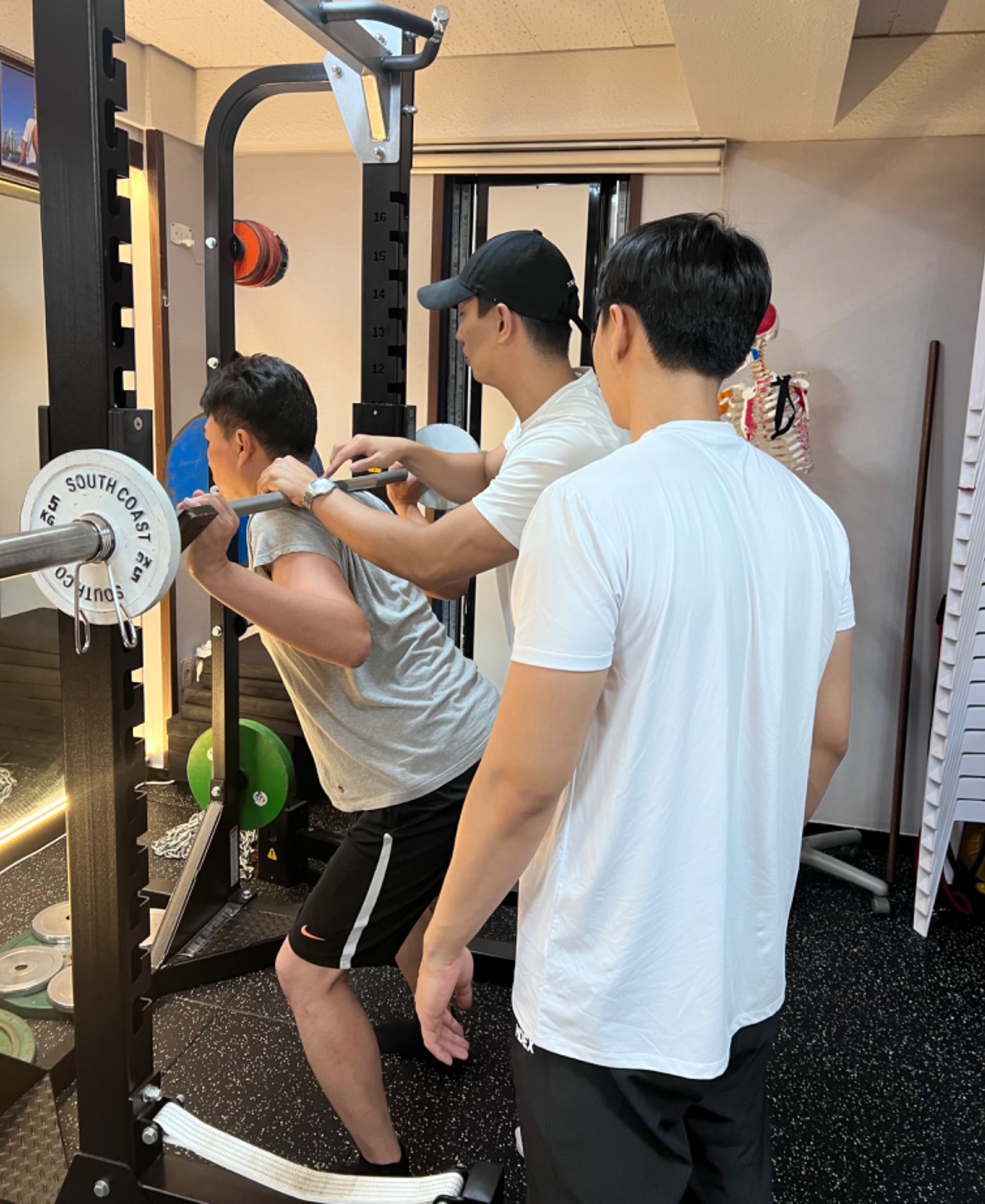 [논현역헬스장] 범규빌딩의 맞춤형 트레이닝!! - 서울특별시 서초구 반포동 | 비즈프로필