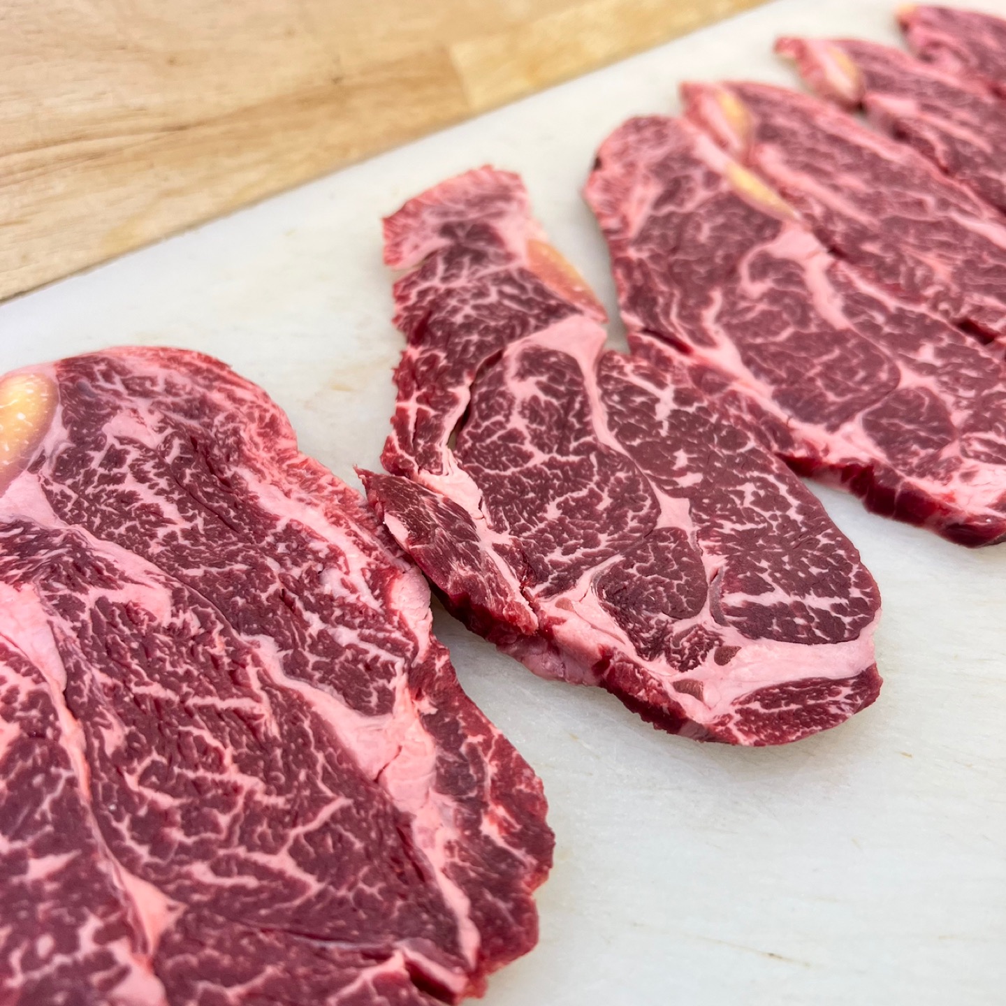 🥩 1등급 한우암소등심 100g 3900원부터 👏👏👏 🙆‍♂️ 안녕하세요 맛있는 한우암소 고기를 다루 서울특별시 송파구