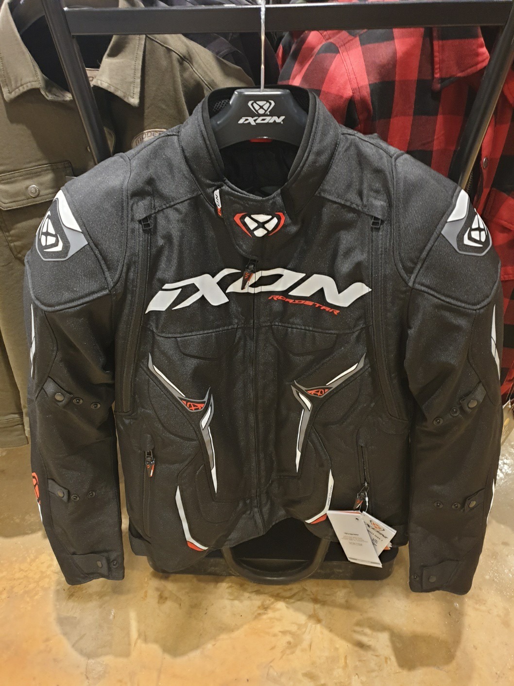ixon 방한자켓 겨울방한점퍼 모토스테이션파주점 - 경기도 파주시 당하동 | 비즈프로필