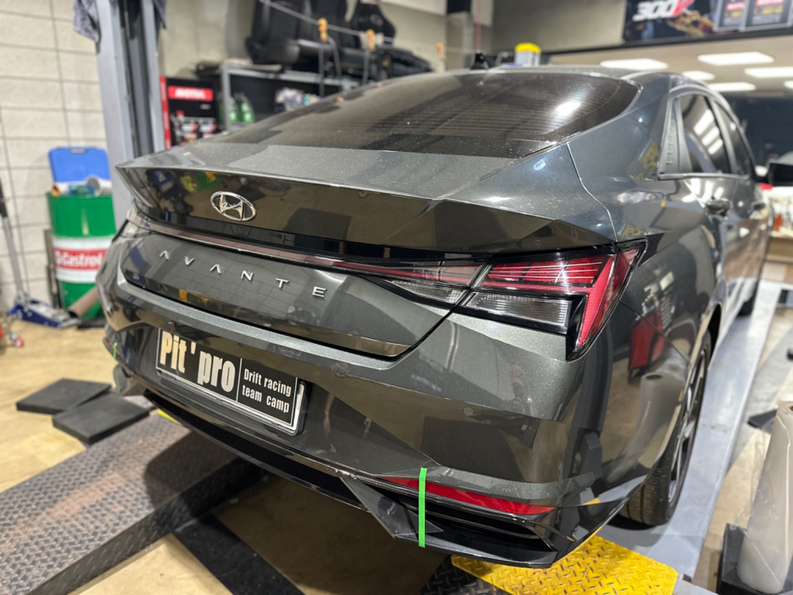 아반떼CN7 현대로고제거,아반떼N윙 장착,하이그로시 몰딩교환,루프스포일러 장착 | 경기도 화성시 향남읍 | 자동차정비/카센타 | 당근 비즈 소식