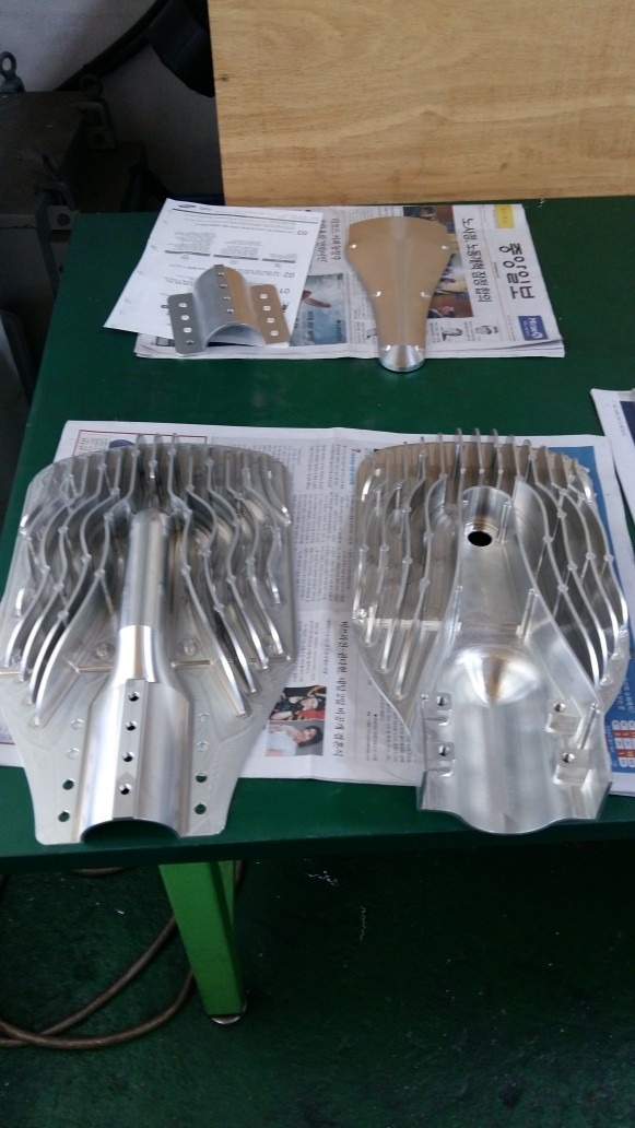 알루미늄가공 알루나미늄가공 샌딩 아노다이징 수지가공 금속가공 철가공 Sus가공 3d가공 Cnc Mct 금형가공 서울특별시