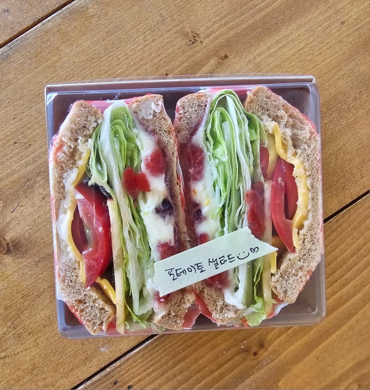 복숭아 요거트 파이 / 딸기 스콘 / 피크닉 갬성 샌드위치 - 인천광역시 중구 경동 | 비즈프로필