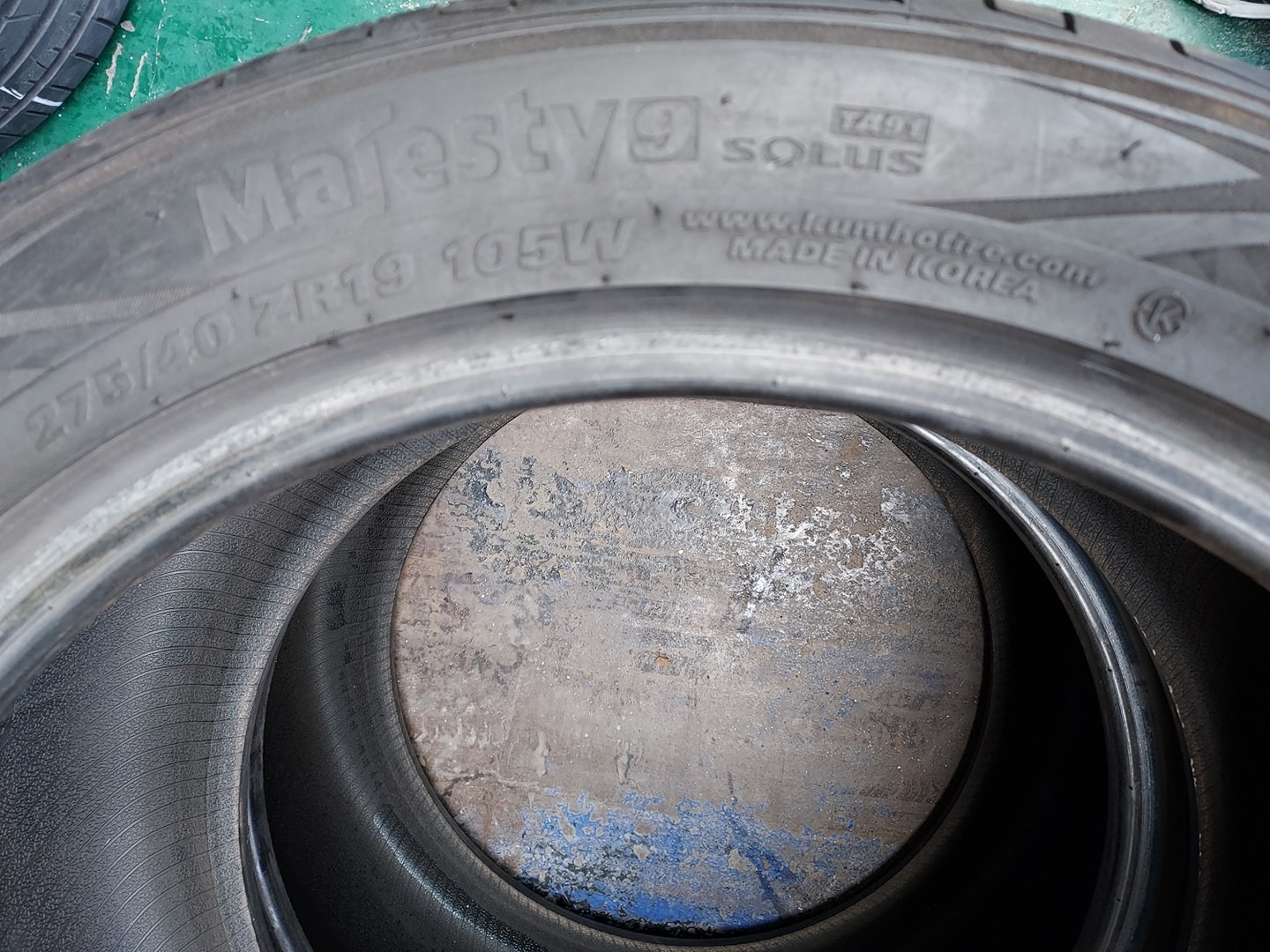 중고타이어 275 40 19 2본 - 경기도 수원시 권선구 서둔동 | 비즈프로필