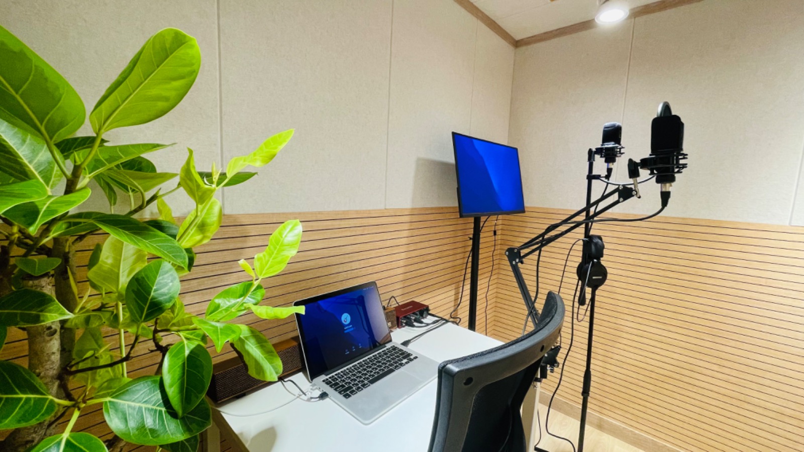 셀프 녹음실!!! New Open!!! | 서울특별시 양천구 신정4동 | 장소대여 | 당근 비즈 소식