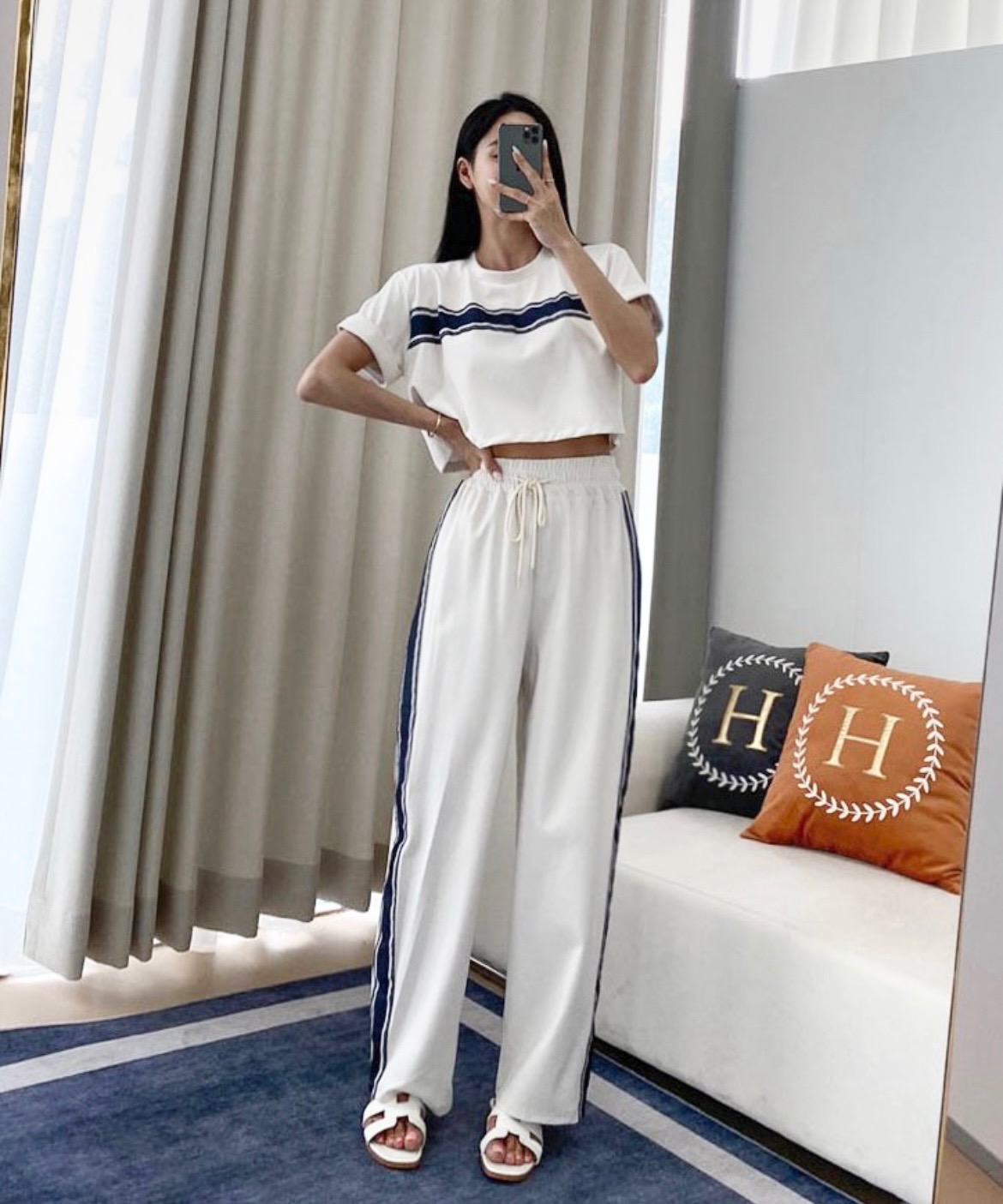 [2color] 투피스 set - 전라북도 익산시 모현동1가 | 비즈프로필