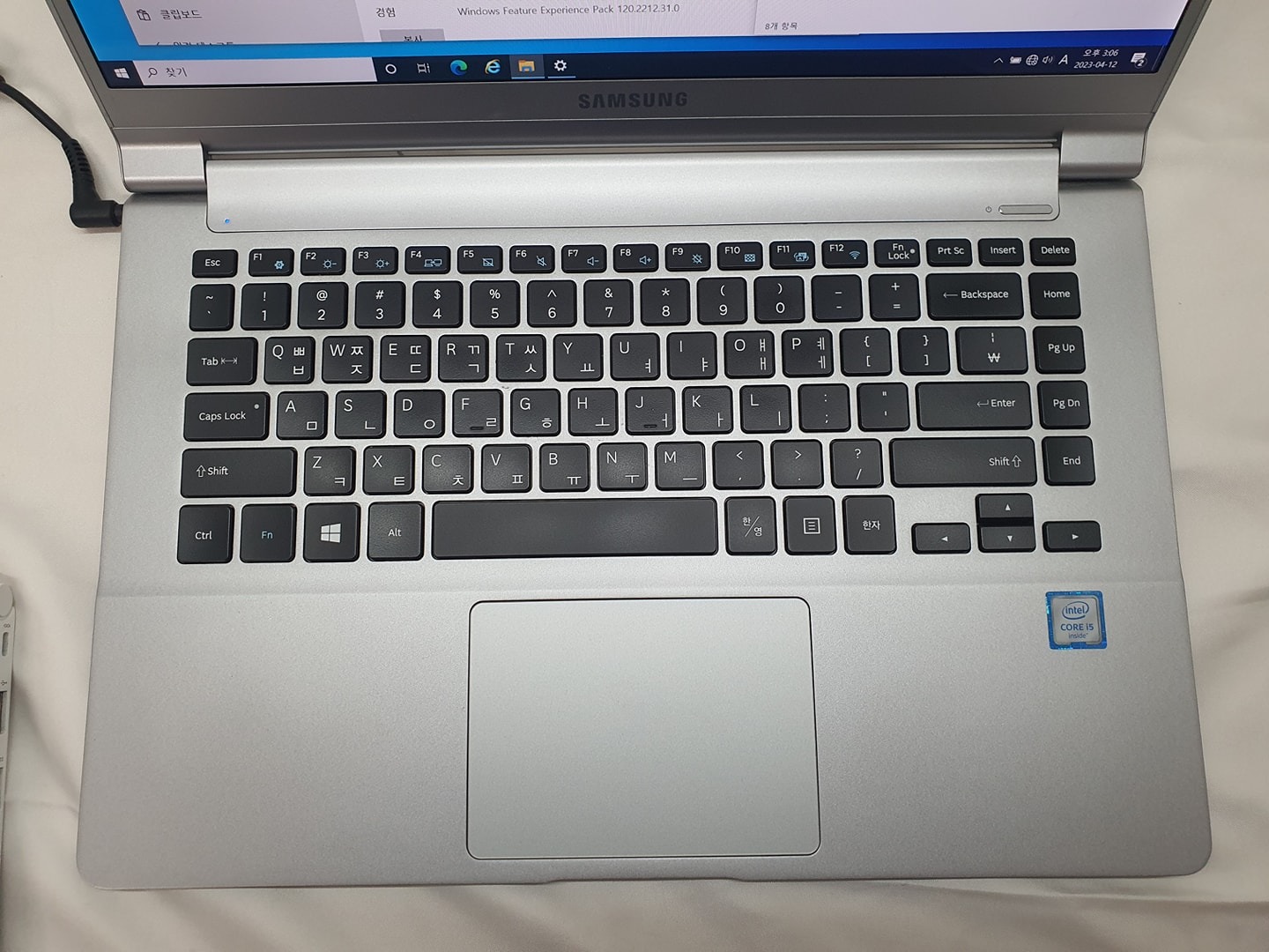 삼성) 슬림 노트북 NT901X5H i5 6세대 - 서울특별시 금천구 독산동 | 비즈프로필