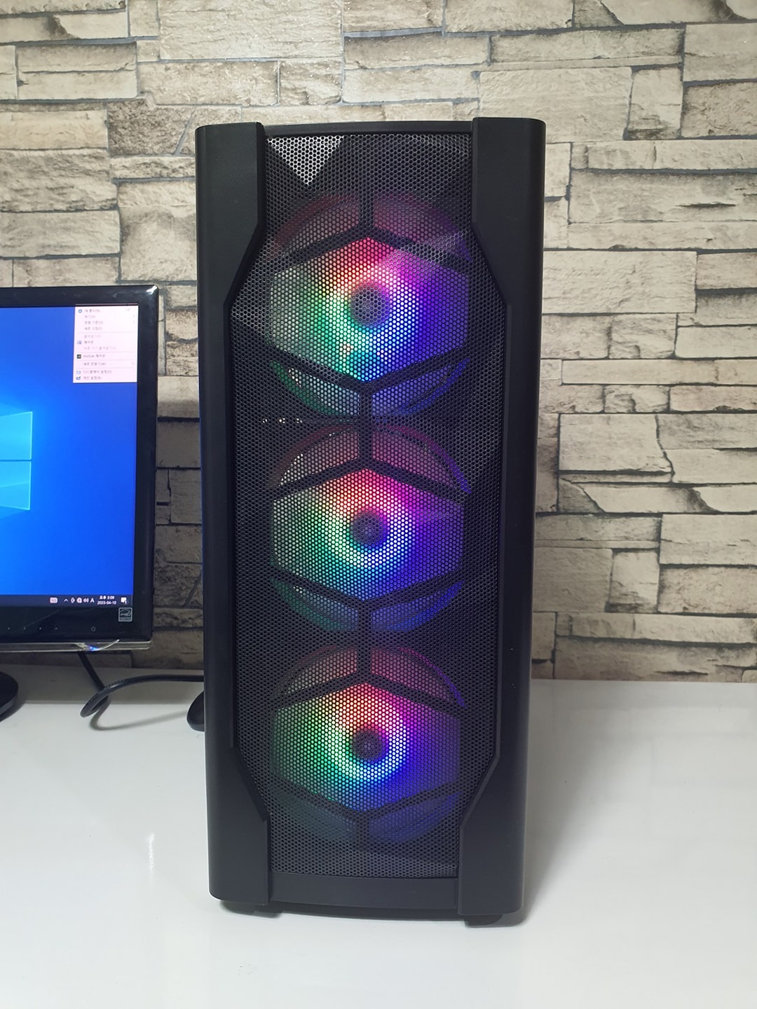 [오버워치 본체] i5-4670+ GTX 960 2G + RAM 16G + SSD 240G - 경기도 수원시 권선구 권선동 | 비즈프로필