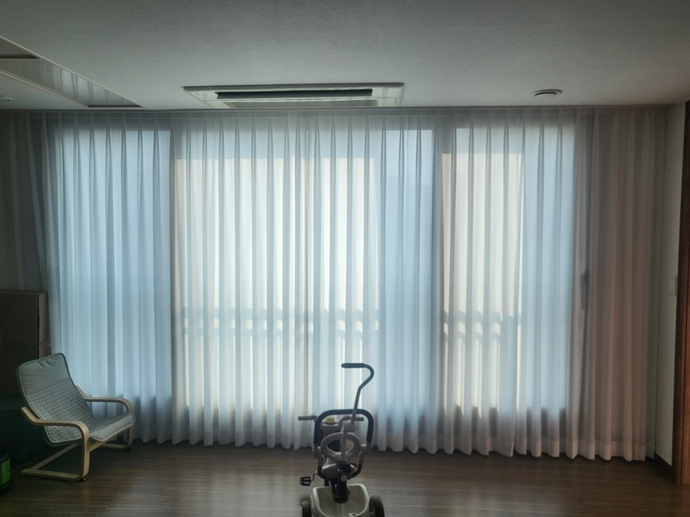 거실and작은방 나비주름 차르르 커튼and콤비블라인드 시공~~ 서울특별시 성북구 길음동 비즈프로필