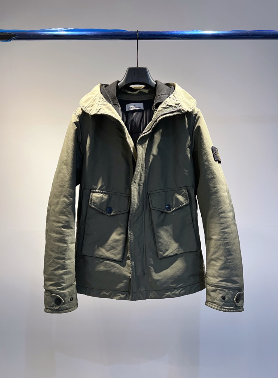 스톤아일랜드 18FW 데이비드TC 프리마로프트 패딩 카키 - 부산광역시 수영구 망미동 | 비즈프로필