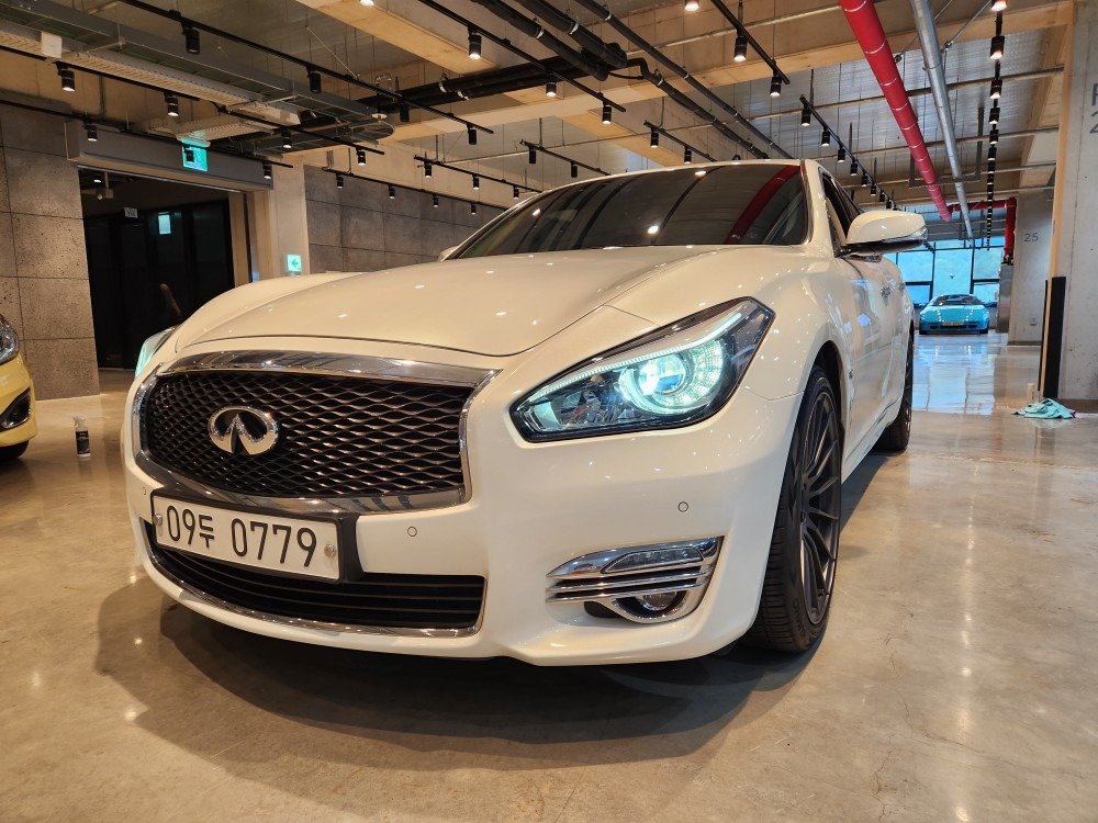 Q70 AWD 4륜 달리자!!! - 부산광역시 기장군 장안읍 | 비즈프로필