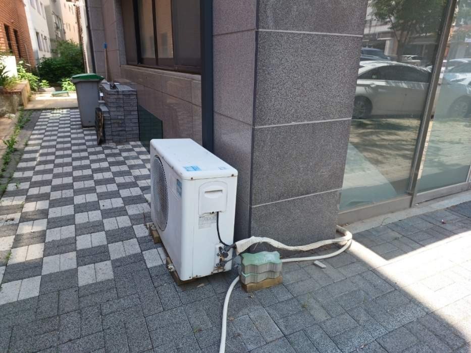 에어컨 설치 및 가스 충전 분리 세척 등을 전문으로 하는 착한 사장님께서 직접 방문하여 성실하고 정직하게 완벽하게 인천