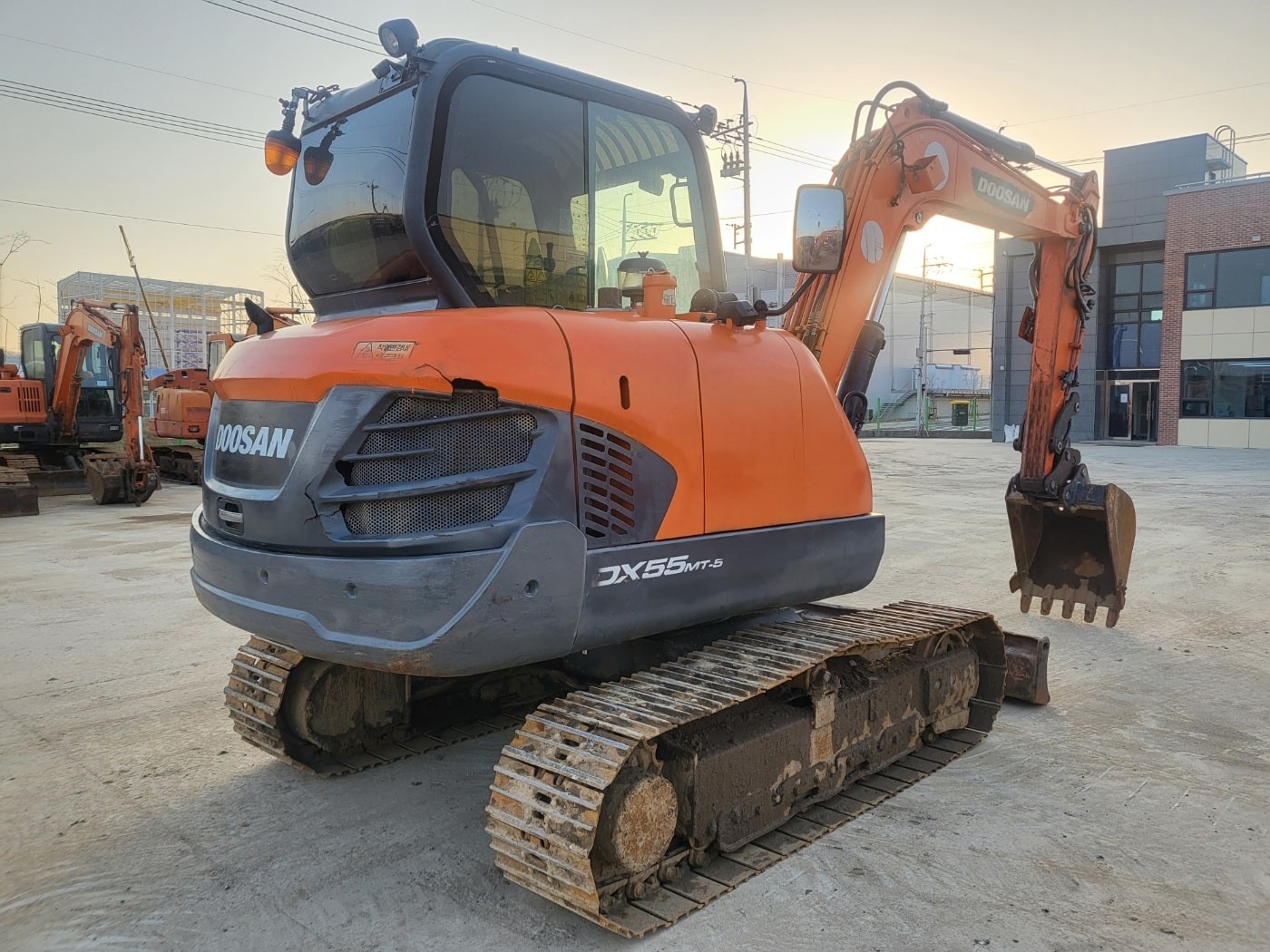 중고굴삭기 포크레인 두산 02 DX55MT-5 2016년식 | 경상북도 구미시 인동동 | 중고차매매 | 당근 비즈 소식