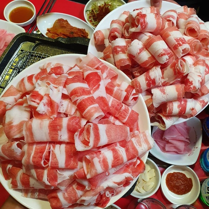 대패 삼겹살 무한리필 동네업체