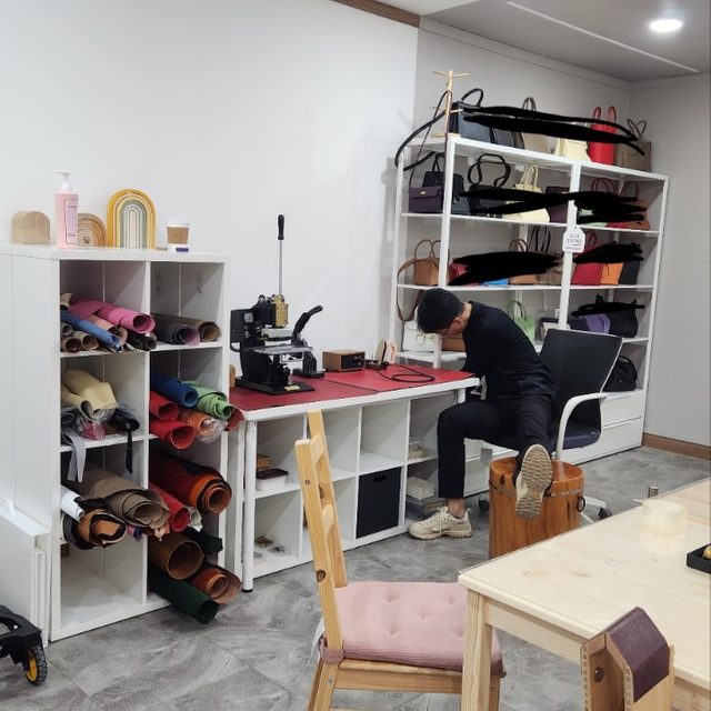 가죽공방 하이커 동네업체