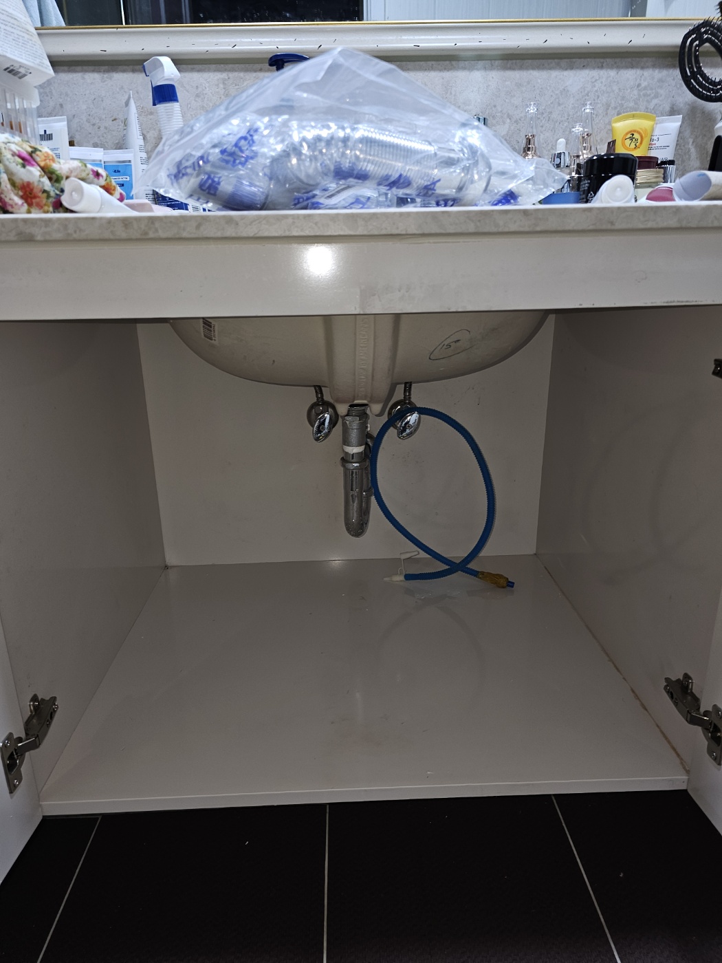 세면대 트랩 및 폽업]-세면대 누수로 인하여 교체시공 | 경기도 수원시 권선구 세류동 | 종합인테리어 | 당근 비즈 소식