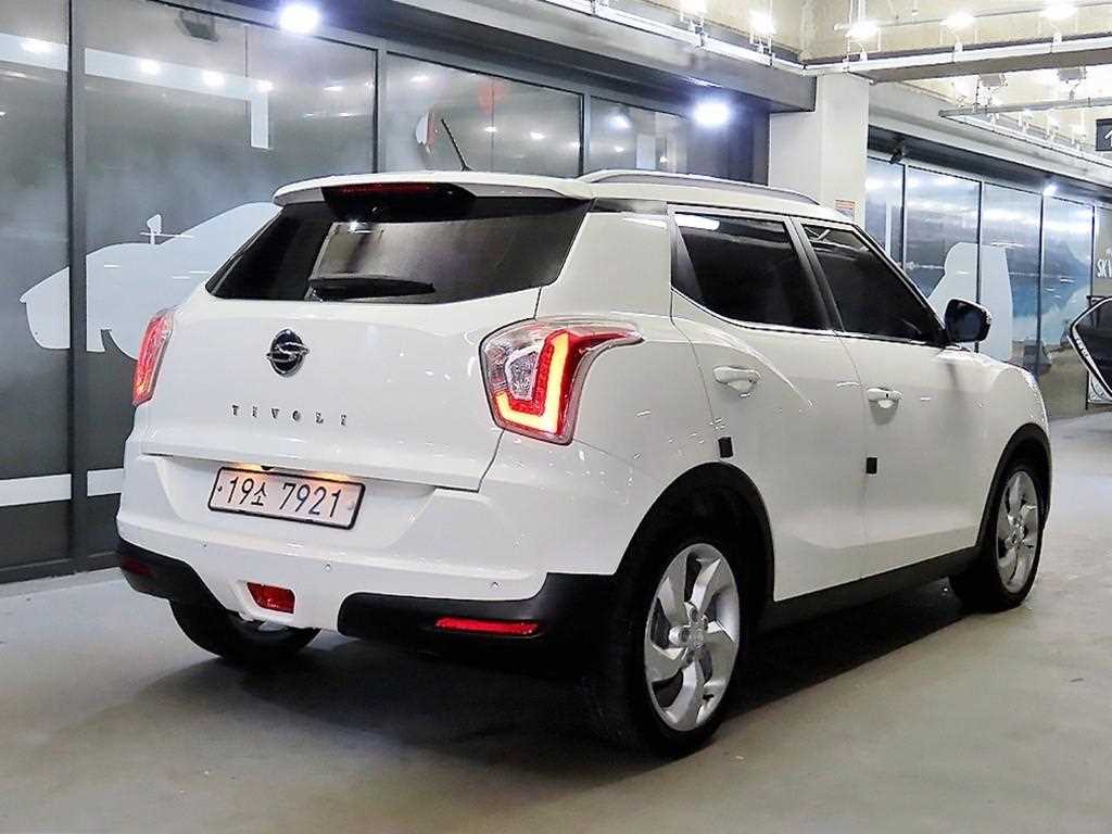 2015 KG모빌리티(쌍용) 티볼리 가솔린 2WD LX 고급형 1,137만원 중고차! 할부도 가능 판매 합니다! - 경기도 화성시 향남읍 | 비즈프로필