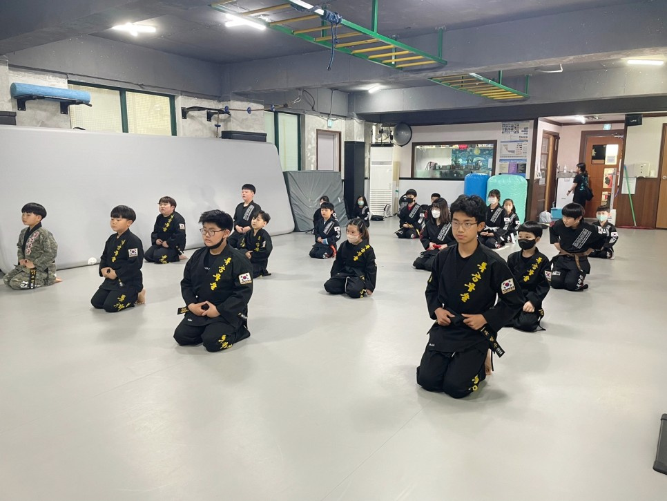 신하초등학교 아미초등학교 체육관 주짓수 특공무술 킥복싱을 한 번에 배우는 체육관 장점 2편 경기도 이천시 부발읍 비즈프로필