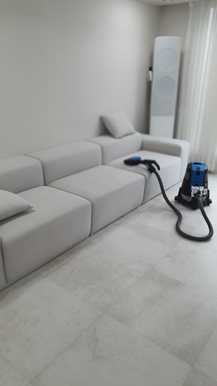 패브릭 소파에 아기 분유 토, 소파 물청소 될까? - 광주광역시 남구 봉선동 | 비즈프로필