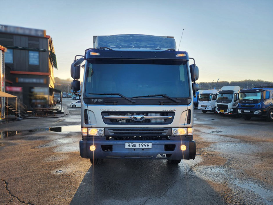 2015년형 노브스4.5톤“후축윙바디” 길이8m50/높이2m50/폭2m40 - 경기도 화성시 향남읍 | 비즈프로필