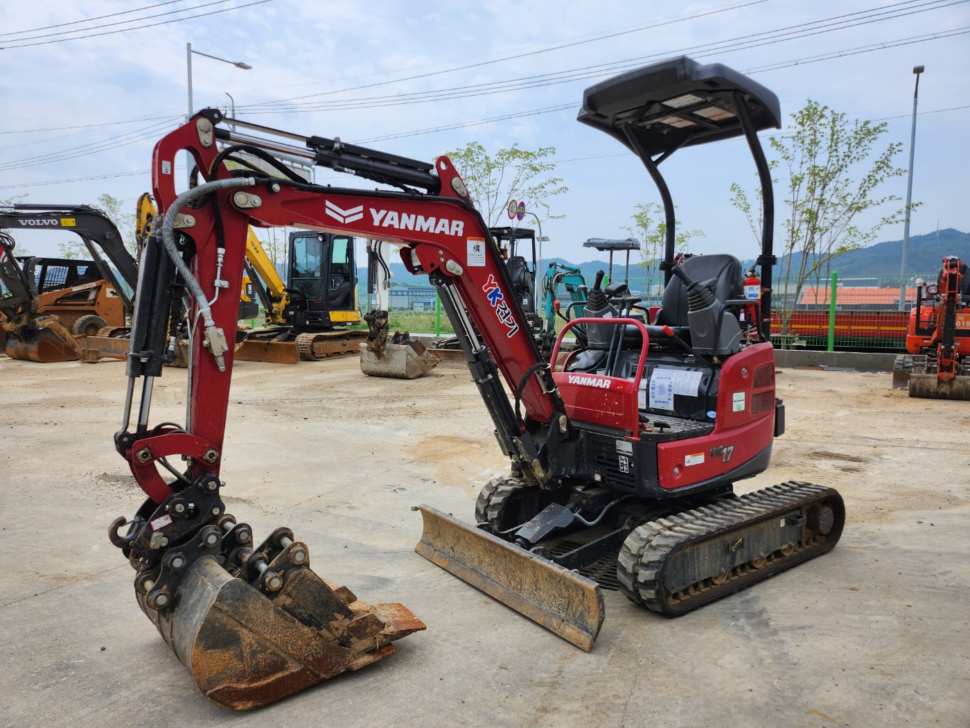 얀마 VIO17 2022년식 중고굴삭기 미니굴삭기 신차수준 버켓3 추가 니퍼 | 경상북도 김천시 응명동 | 중고차매매 | 당근 비즈 소식