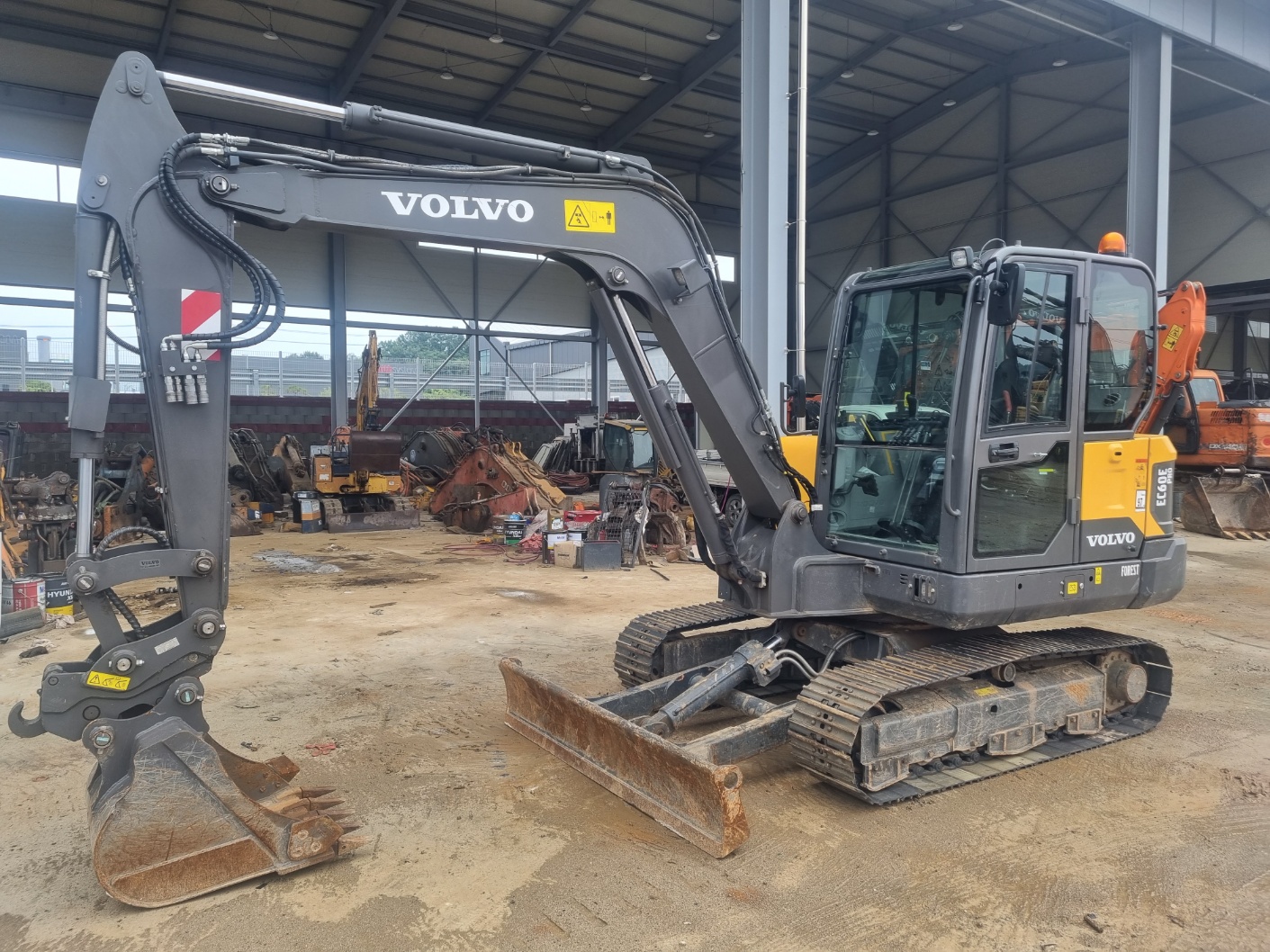 볼보 EC60E PRO 2022년식 회전라인 가동400시간대 02 중고굴삭기 | 경상북도 구미시 인동동 | 중고차매매 | 당근 비즈 소식