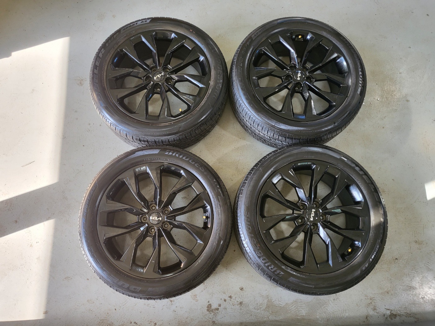 신형 쏘렌토 MQ4 20인치 튜온 튜온휠 블랙휠 순정휠 중고휠타이어 | 경기도 시흥시 대야동 | 타이어판매 | 당근 비즈 소식