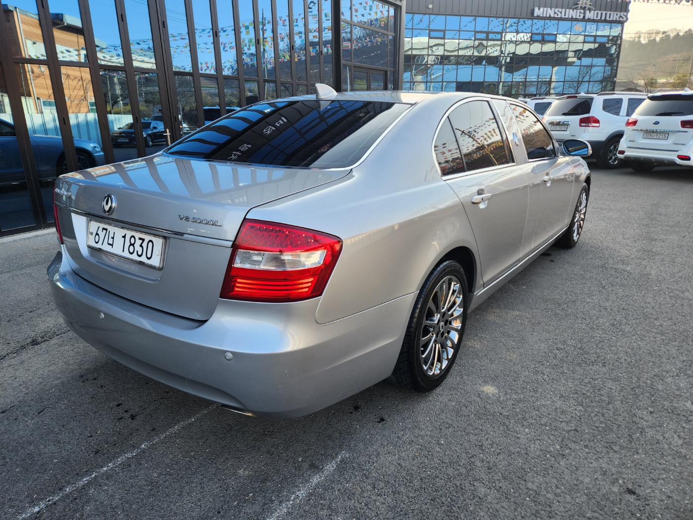 (67너1830)KG모빌리티 체어맨W V8 5000 Limousine - 경기도 파주시 아동동 | 비즈프로필