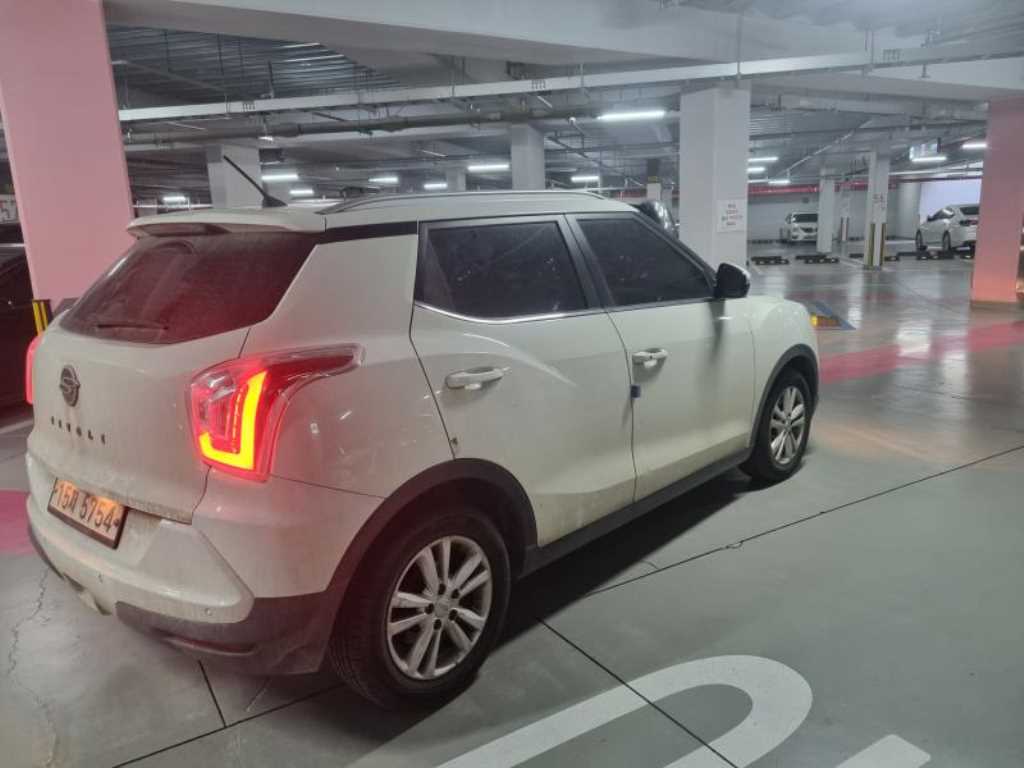 2015 KG모빌리티(쌍용) 티볼리 가솔린 2WD VX 1,140만원 실 매물 중고차 듬직한 매매 합니다 - 경기도 수원시 영통구 망포동 | 비즈프로필