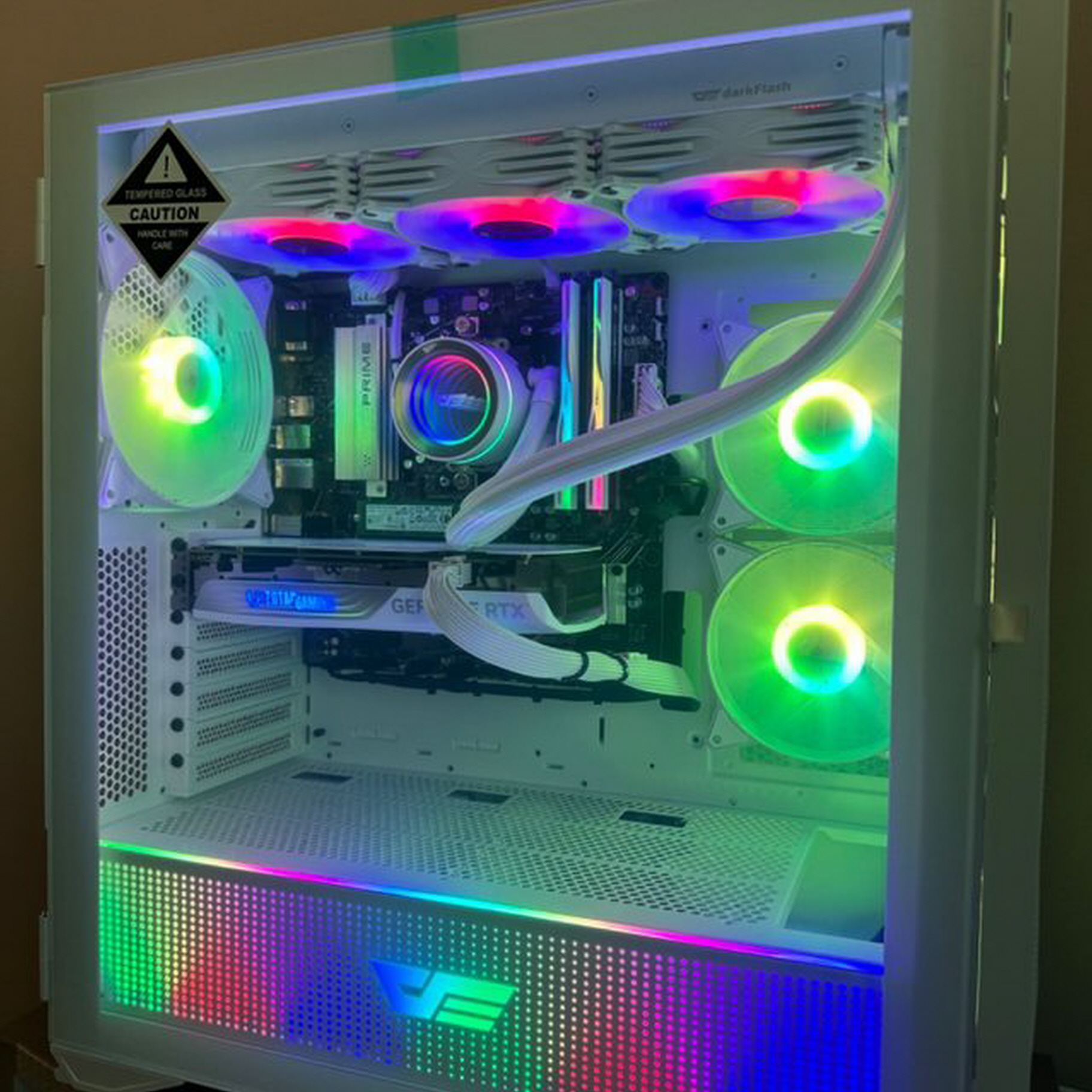 라이젠 5 7500F + RTX 4060Ti 화이트 + RGB 감성 컴퓨터! | 인천광역시 남동구 간석동 | 컴퓨터전문매장 | 당근 비즈 소식