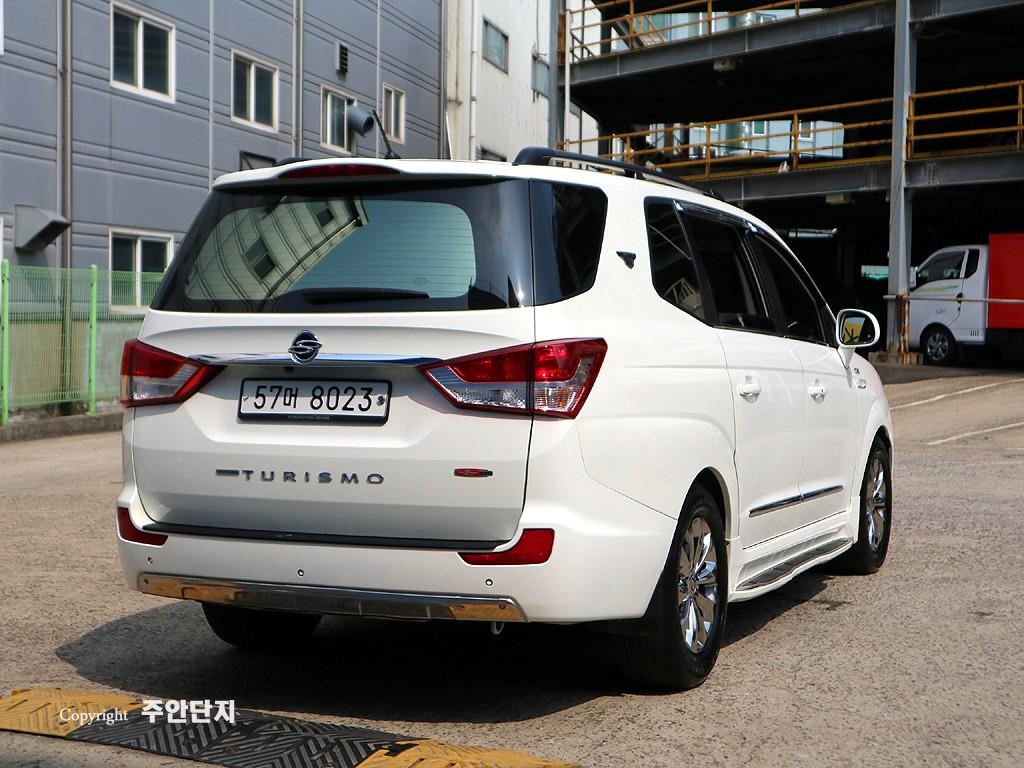 [KG모빌리티(쌍용) ]코란도투리스모 4WD TX 9인승 중고차 - 서울특별시 강서구 등촌동 | 비즈프로필