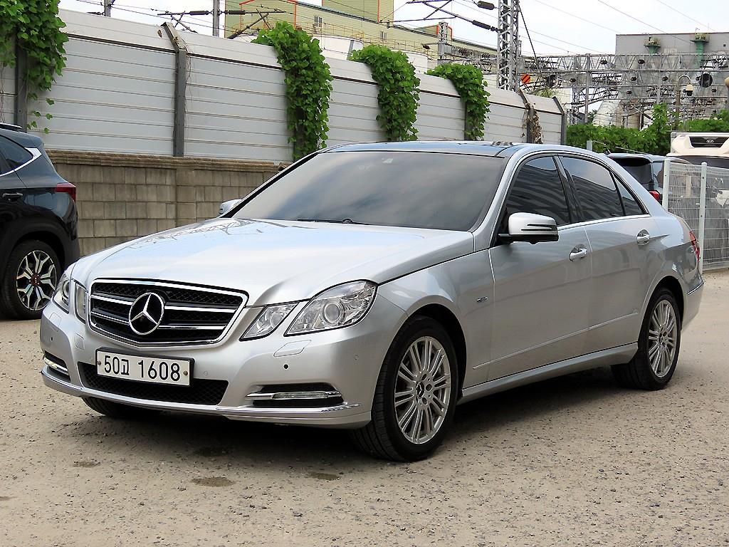 2012 벤츠 E클래스(4세대) E300 엘레강스 790만원 상태 좋은 중고차 연중무휴 판매! - 경기도 용인시 수지구 풍덕천동 | 비즈프로필