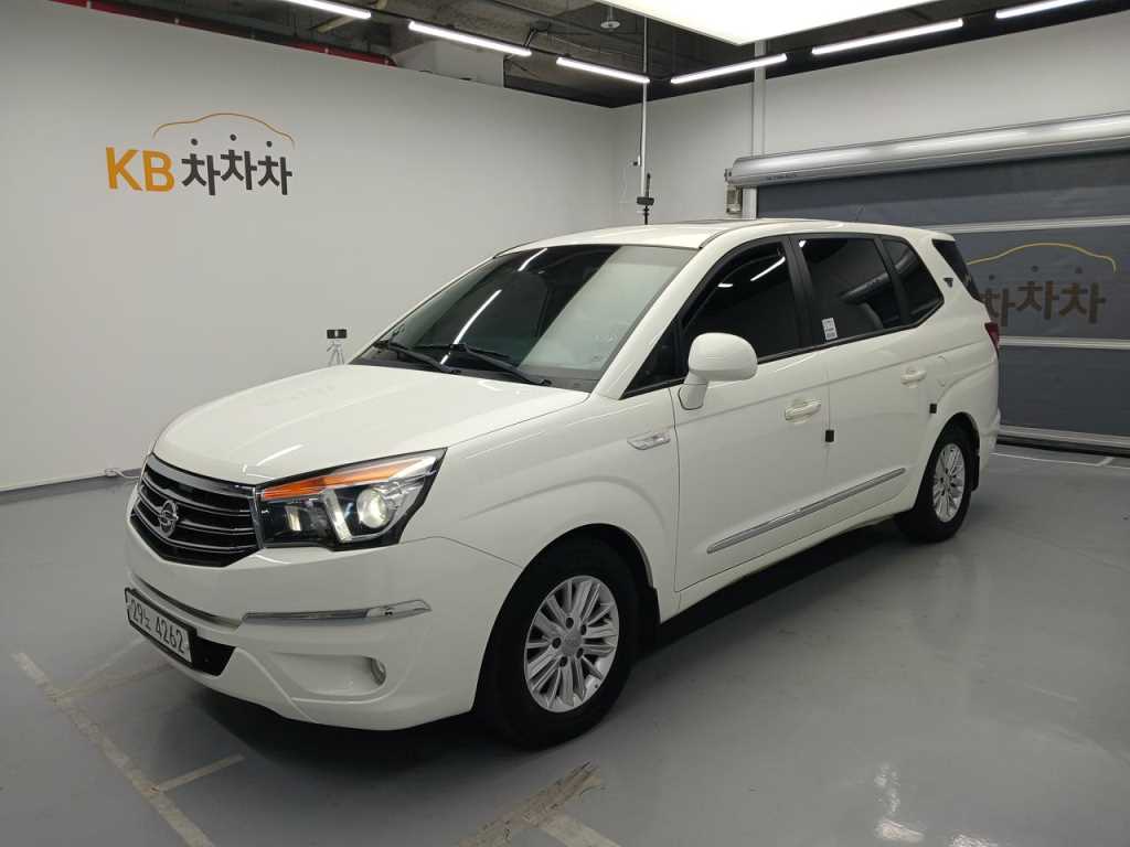 2014 KG모빌리티(쌍용) 코란도 투리스모 2.0 2WD 9인승 LT 739만원 중고차 안심할수있는 판매 합니다 - 경기도 수원시 권선구 권선동 | 비즈프로필