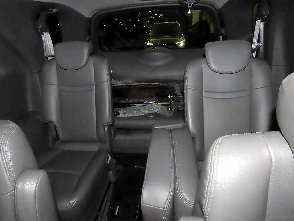 [KG모빌리티(쌍용) ]코란도투리스모 4WD GT 9인승 중고차 - 서울특별시 강서구 등촌동 | 비즈프로필