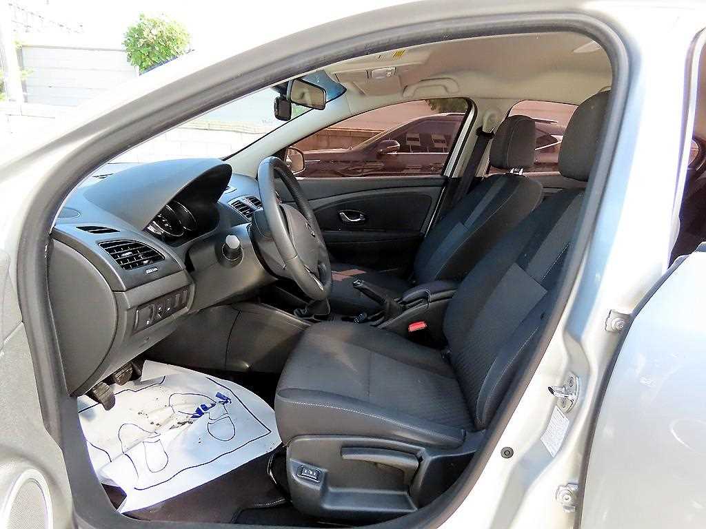 [르노코리아(삼성)]뉴SM3(신형) SE BLACK (5인승) 중고차 - 서울특별시 강서구 등촌동 | 비즈프로필