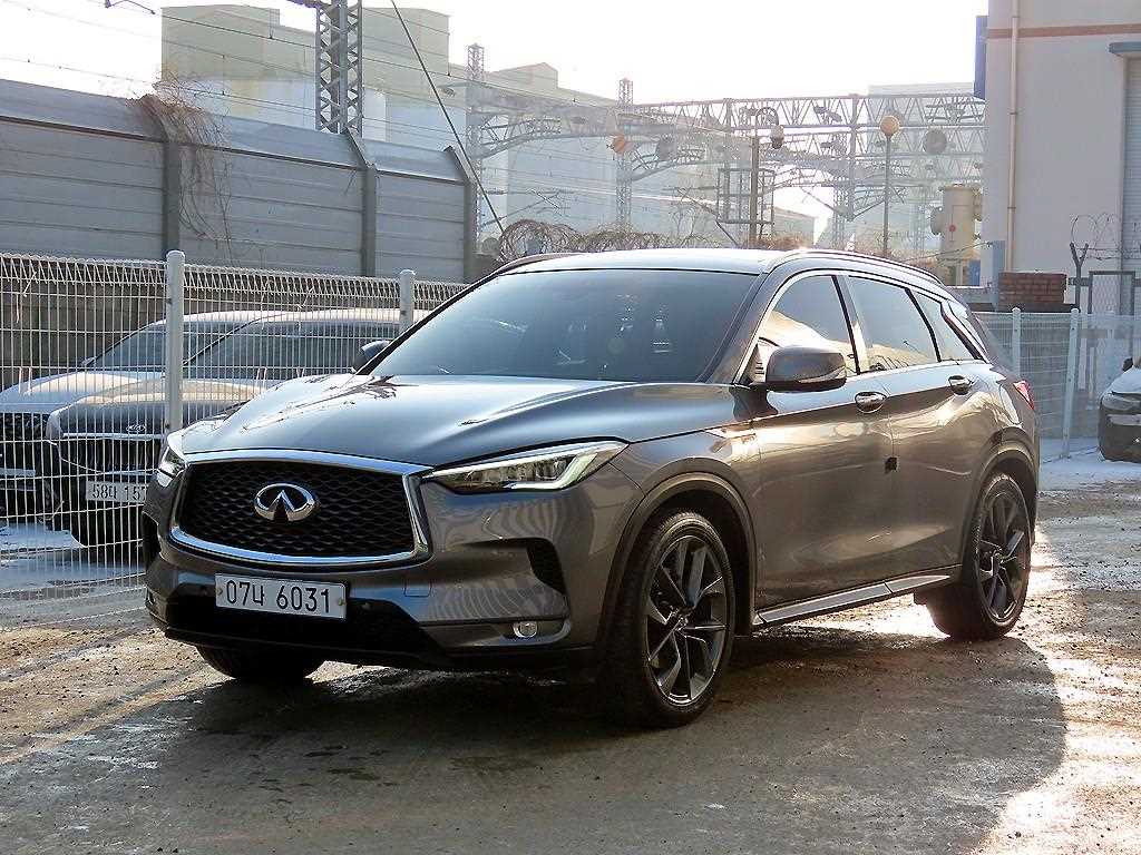 [인피니티]QX50(P71A) 2.0 VC-T 센서리 AWD (5인승) 중고차 - 경기도 수원시 권선구 고색동 | 비즈프로필