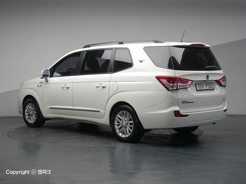 [KG모빌리티(쌍용) ]코란도투리스모 4WD GT 11인승 (11인승) 중고차 - 경기도 김포시 풍무동 | 비즈프로필