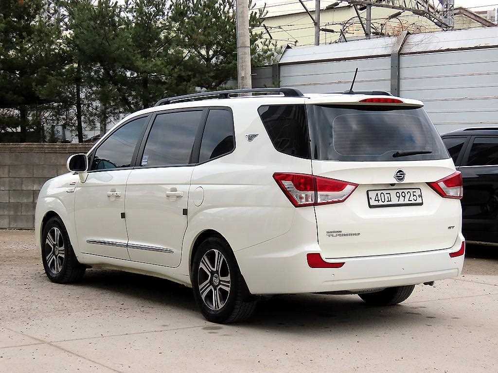 [KG모빌리티(쌍용) ]코란도투리스모 4WD GT 9인승 중고차 - 경기도 수원시 권선구 고색동 | 비즈프로필