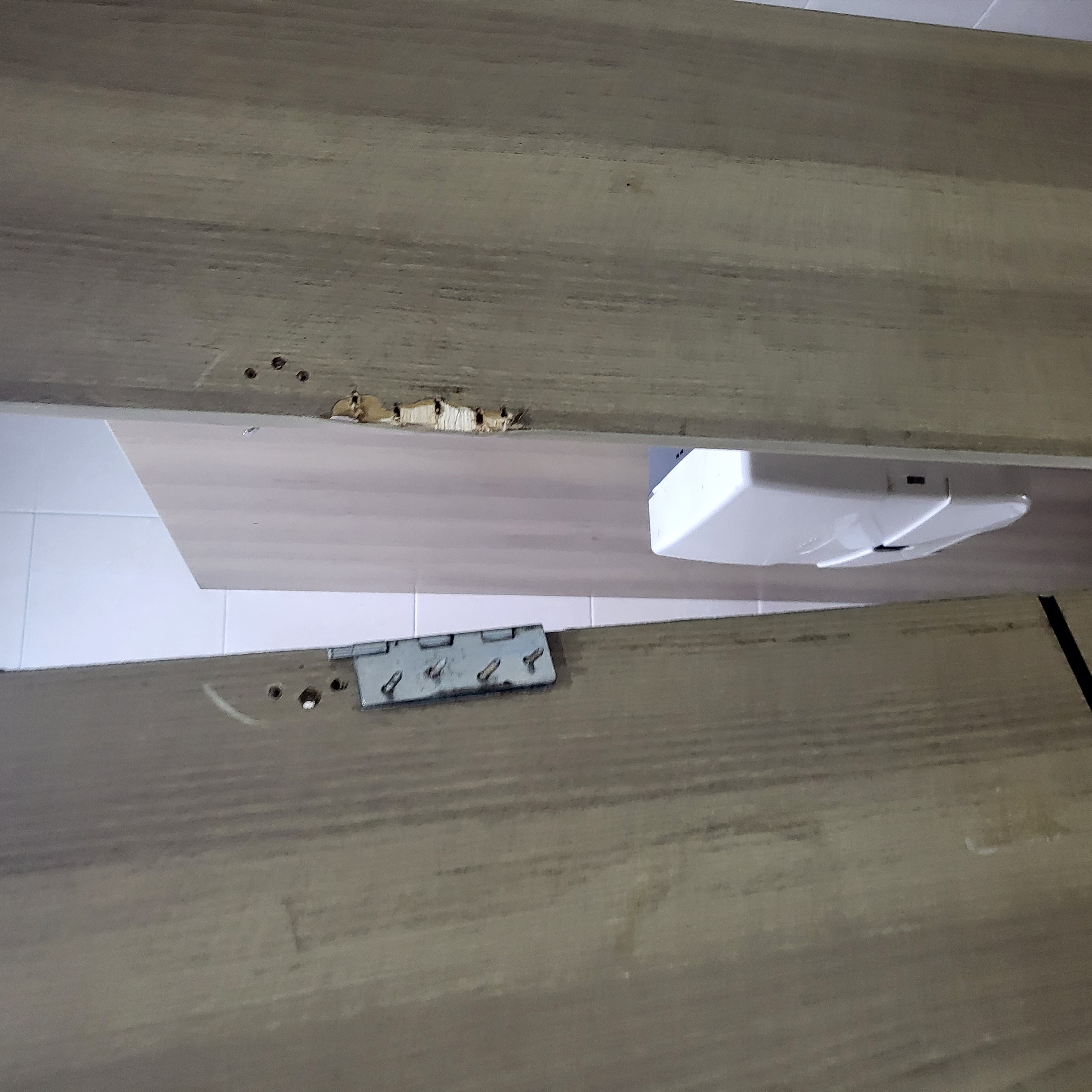 진주시 가좌동 상가 화장실 큐비클 칸막이 파티션 문 수리 작업 경상남도 진주시 평거동 비즈프로필